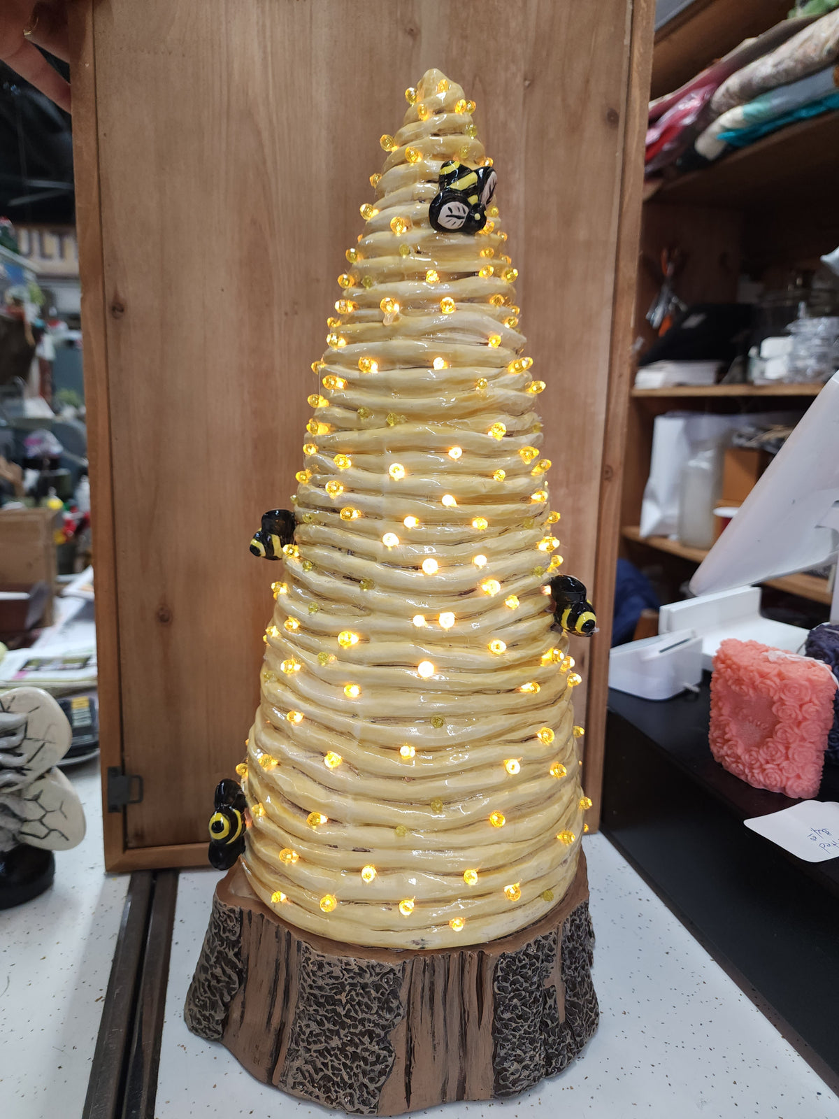Ceramic Vine Tree with Bumble bees – Now and Then of Rockmart, Inc